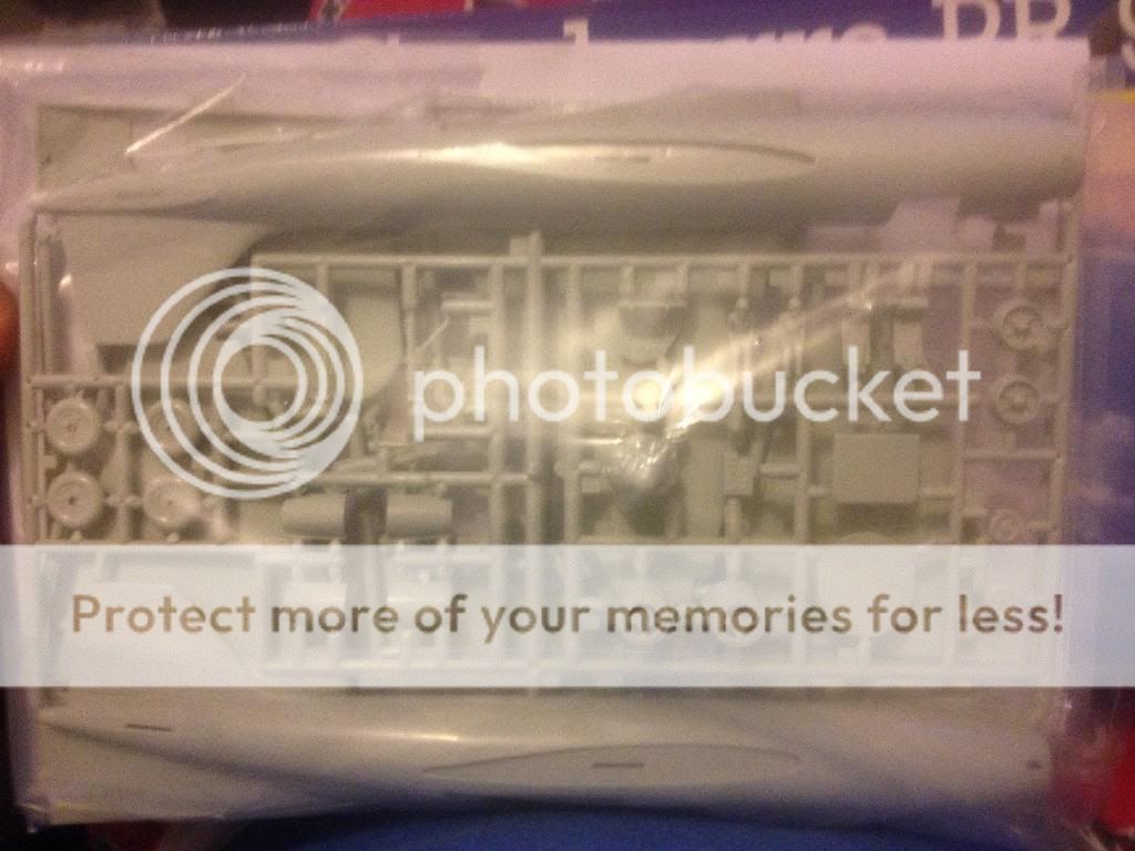 Revell 1/72 Canberra pr9 fast build! - International Scale Modeller